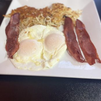 D’LICIOUS CAFFE - Updated May 2024 - 311 Photos & 310 Reviews - 581 E ...