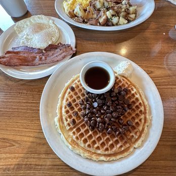 RED APPLE CAFE - 1243 Photos & 1321 Reviews - 488 W Herndon Ave, Fresno ...