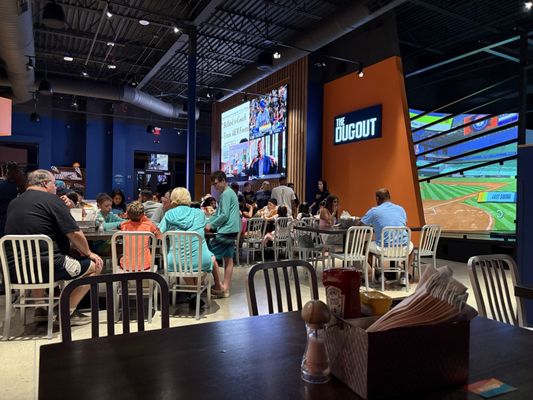 CURVEBALL KITCHEN - Updated November 2025 - 13 Reviews & 21 Photos ...