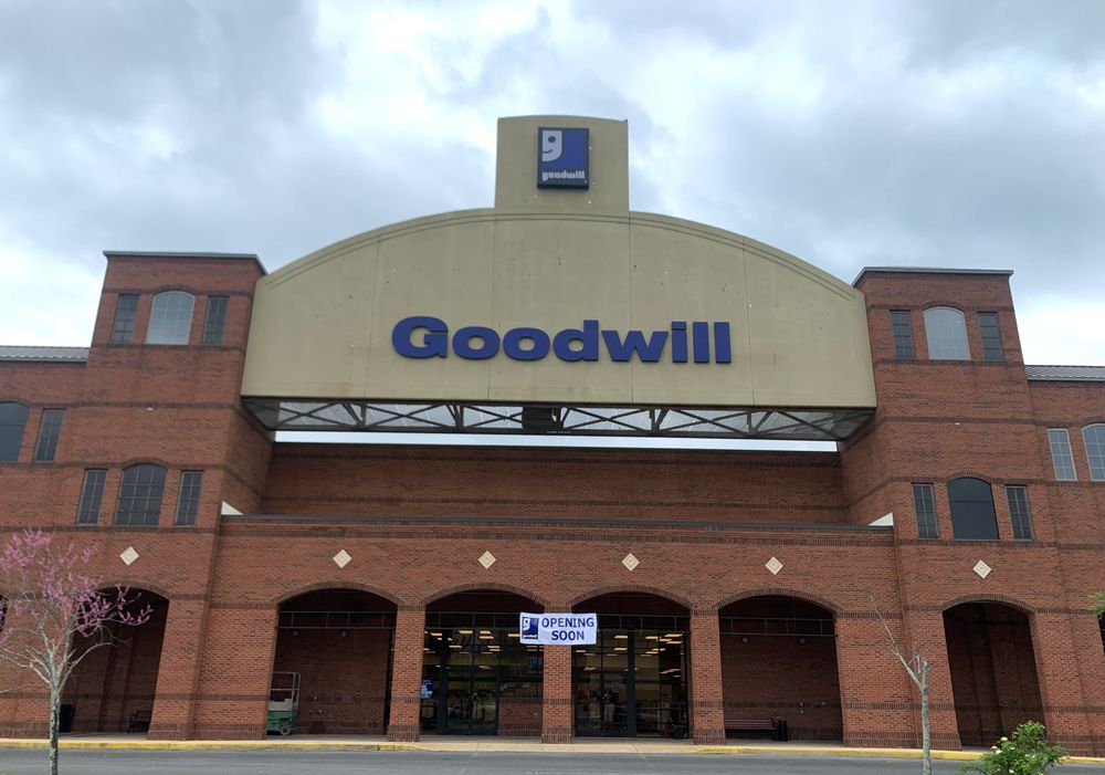 GOODWILL STORE - Updated August 2025 - 1001 Market St, Dalton, Georgia ...