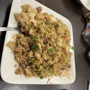 GOLDEN TREE RESTAURANT - Updated November 2025 - 446 Photos & 324 ...