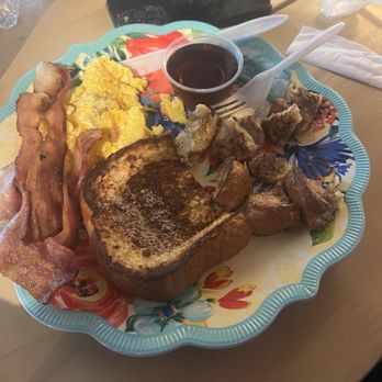 FARMHAND KCHN - Updated March 2025 - 500 Photos & 460 Reviews - 1280 N ...