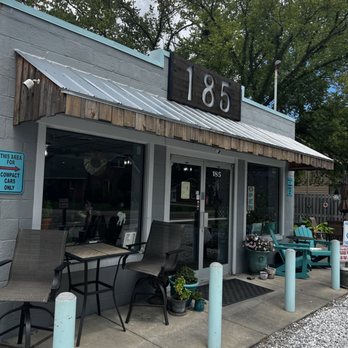 185 - Updated October 2024 - 326 Photos & 242 Reviews - 185 Little ...