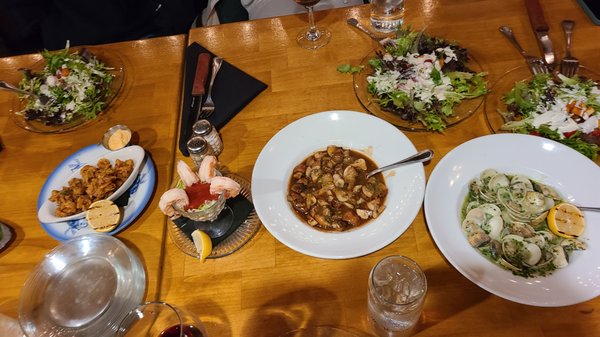 THE WINDMILL - Updated May 2024 - 74 Photos & 144 Reviews - 1501 N ...