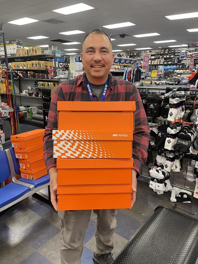 BIG 5 SPORTING GOODS - Updated March 2025 - 43 Reviews - 160 Northgate ...