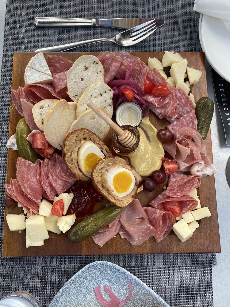 YE OLD SQUIRE - Updated July 2024 - 225 Locke Street S, Hamilton ...