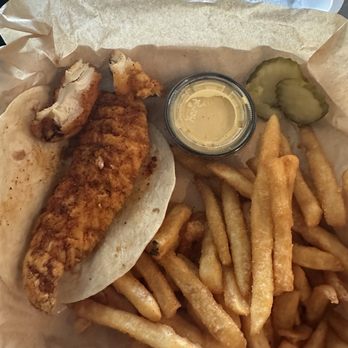 HOT CHICKEN ALLEY - Updated May 2025 - 237 Photos & 362 Reviews - 13636 ...