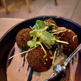 ABA - Updated September 2025 - 4709 Photos & 1867 Reviews - 302 N Green ...