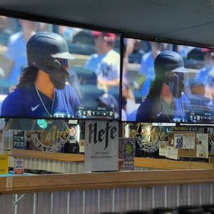 SAVAGE MOOSE SPORTS PUB - Updated June 2025 - 32 Photos & 68 Reviews ...