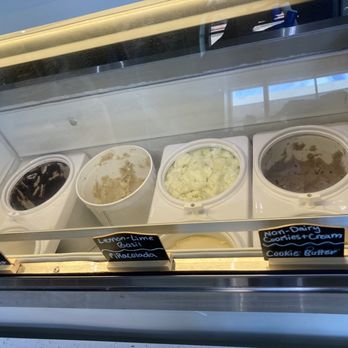 THE LOCAL SCOOP - Updated November 2025 - 147 Photos & 176 Reviews ...