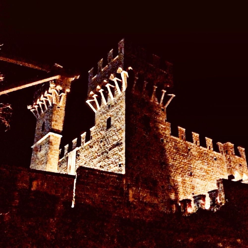 CASTELLO LANCELLOTTI - 17 Photos - Piazza Castello 1, Lauro, Avellino ...