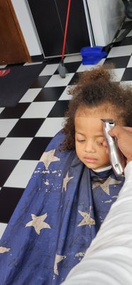 A1 CUTZ PHASE II - Updated March 2025 - 12 Photos - 1725 N Pine Ave ...