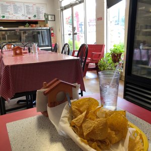 SHARKS BURGER - BUDA - 16649 S I-35 Frontage Rd, Buda, Texas ...