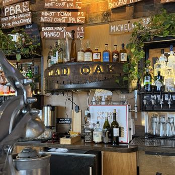 MAD OAK - Updated December 2025 - 935 Photos & 803 Reviews - 135 12th ...