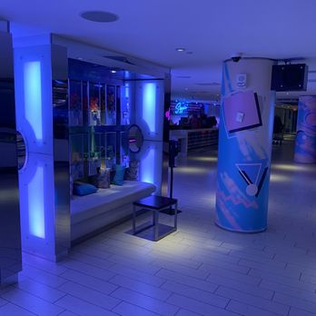 REPLAY AT POSE LOUNGE - Updated December 2025 - 137 Photos & 66 Reviews ...