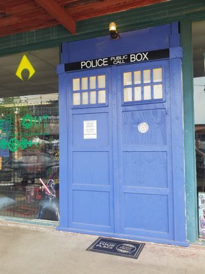 GEEK OUT - 32 Photos & 20 Reviews - 109 W Ellison St, Burleson, Texas ...