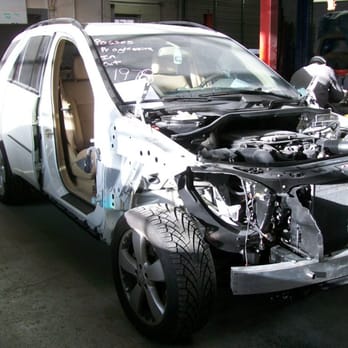 GREENWOOD COLLISION CENTER - Updated October 2025 - 471 W Main St ...