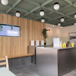 KITCHEN HUB FOOD HALL - Updated December 2025 - 40 Photos & 12 Reviews ...