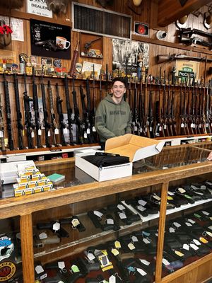 MURPHY’S GUNS - Updated January 2026 - 10 Photos & 75 Reviews - 3235 N ...