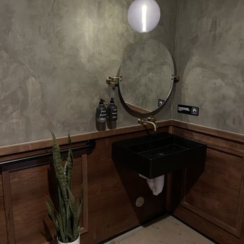 CASE STUDY - Updated June 2024 - 183 Photos & 79 Reviews - 4802 N 16th ...