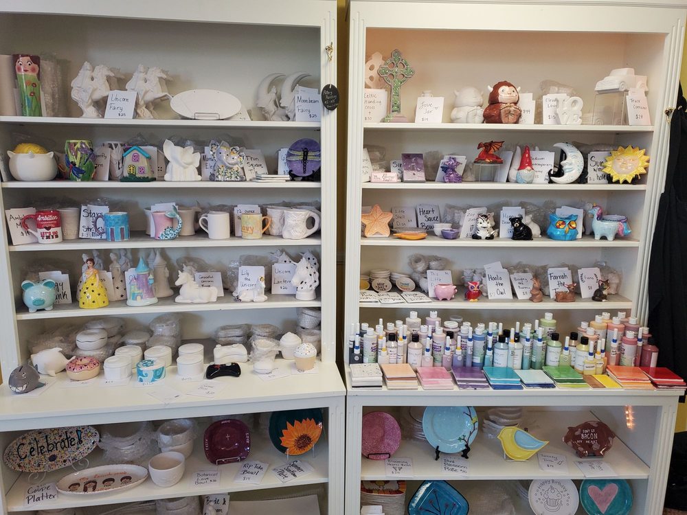 CREATIVE SPARK STUDIO - Updated October 2025 - 2009 E Broadway Ave ...