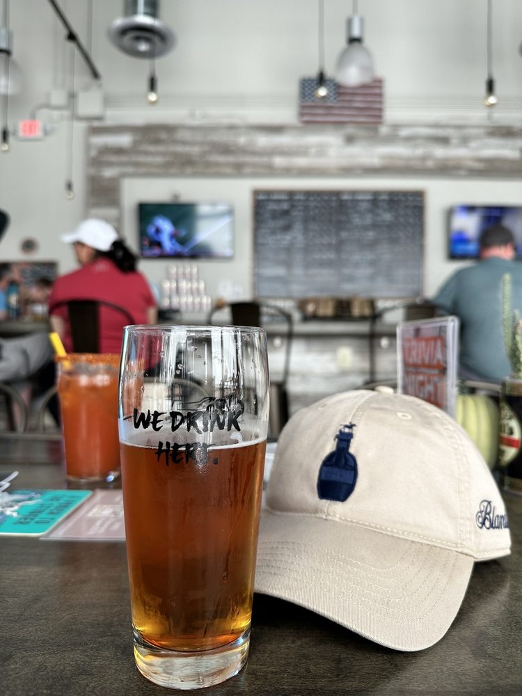 CAPS & CORKS - Updated December 2025 - 52 Photos & 49 Reviews - 3830 W ...