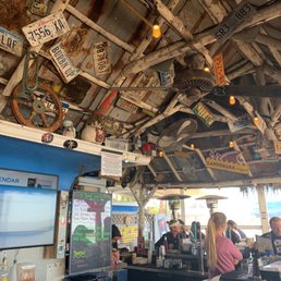 THE ISLAND WATERFRONT BAR & GRILL - Updated December 2025 - 264 Photos ...