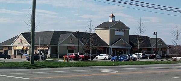 BIG Y EXPRESS - Updated December 2025 - 140 W Rd, Ellington ...