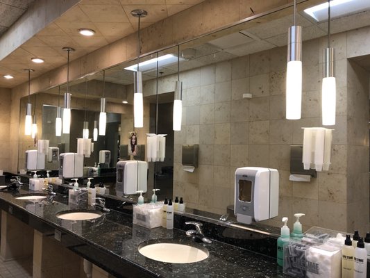 LIFE TIME - 88 Photos & 140 Reviews - 1151 Seven Locks Rd, Rockville ...