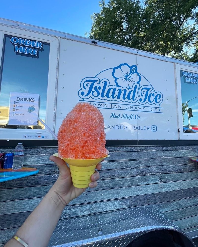 ISLAND ICE TRAILER - Updated July 2025 - 11 Photos - 738 Walnut St, Red ...