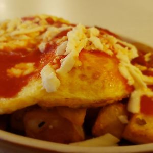 BEE WELL CAFE - Updated June 2025 - 56 Photos & 10 Reviews - 100 Main ...