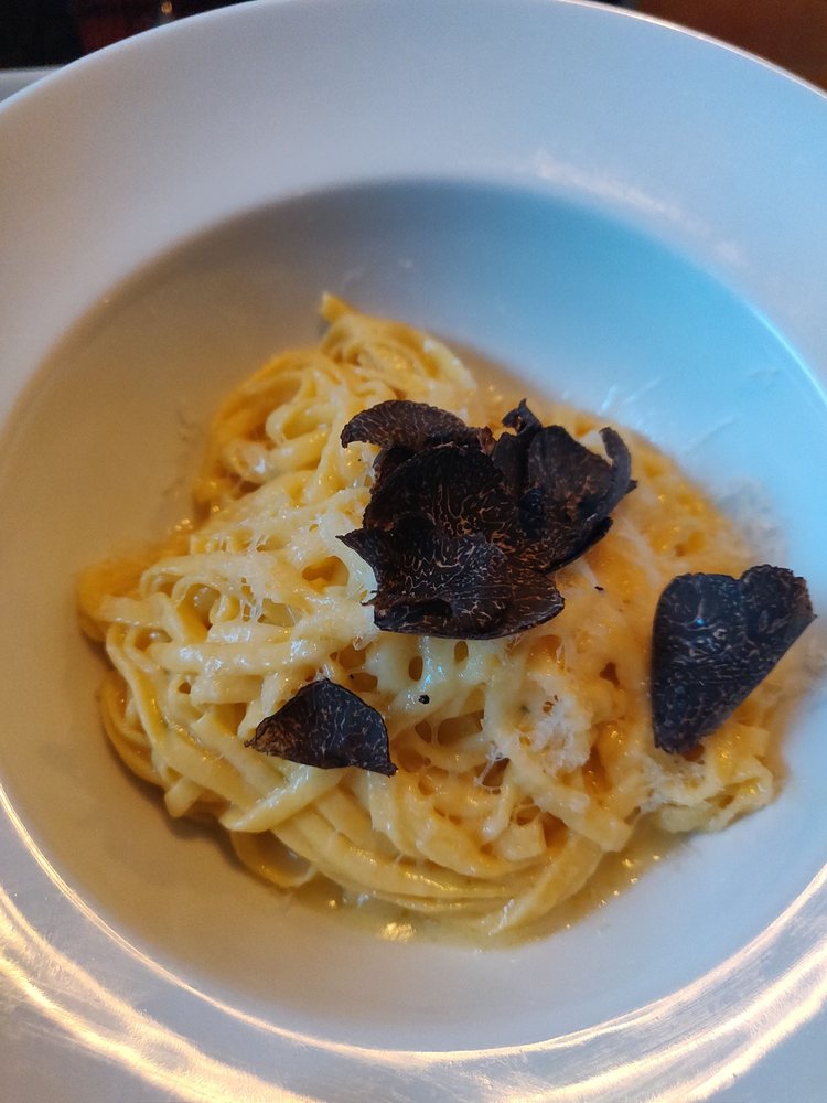 LA BUCA RESTAURANT - 65 Photos & 61 Reviews - 4025 MacDonald Street ...