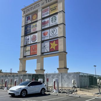 TESLA SUPERCHARGER STATION - OUTLETS AT TEJON - Updated December 2025 ...