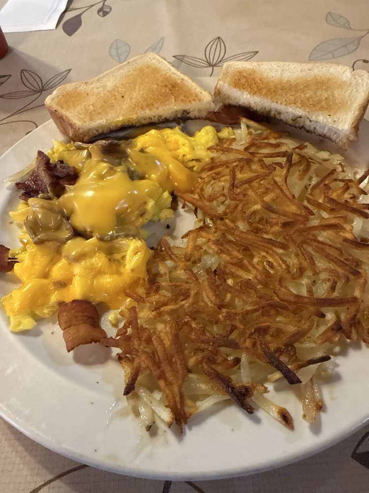 THE BACKWOODS CAFE AND REST - Updated July 2025 - 511 Talbutt St ...