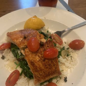 HALF SHELLS SEAFOOD GRILL - Updated October 2025 - 672 Photos & 604 ...