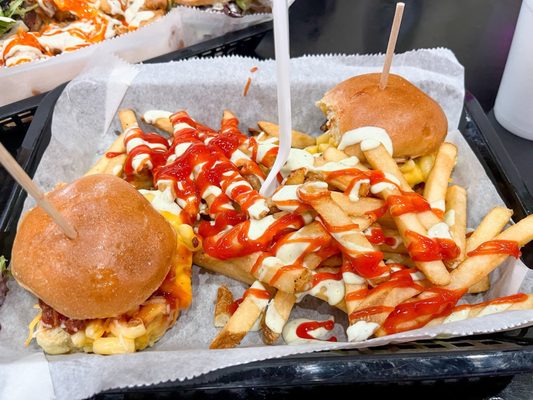 CURB SIDE BISTRO - Updated December 2025 - 36 Photos & 29 Reviews - 607 ...