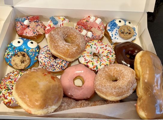 DONNA’S DONUTS - Updated June 2025 - 30 Photos & 69 Reviews - 5801 ...