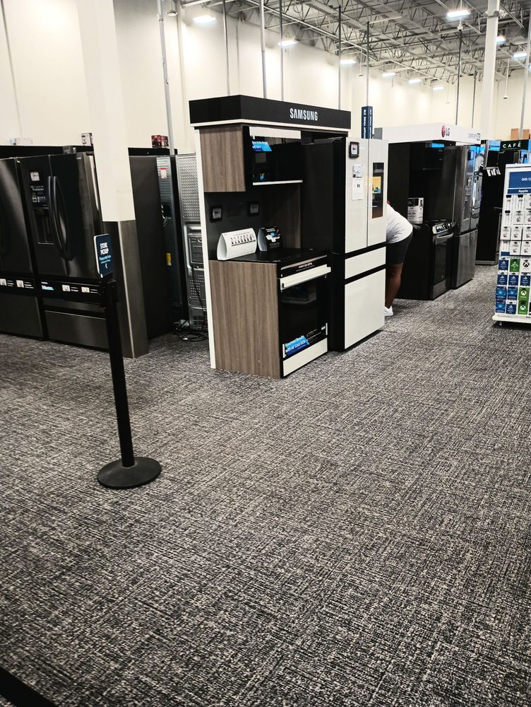 BEST BUY - AVON - Updated November 2025 - 14 Photos & 44 Reviews ...