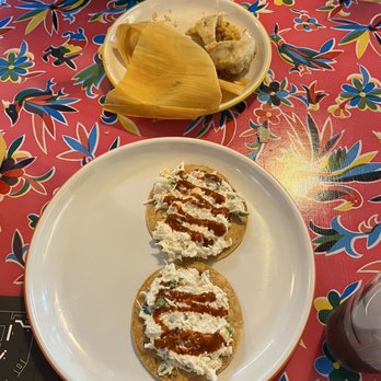 EL LUGAR - Updated December 2025 - 67 Photos & 23 Reviews - 606 E Pine ...