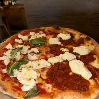 PIZZERIA LA ROSA - Updated December 2025 - 436 Photos & 299 Reviews ...