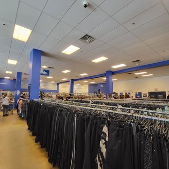 GOODWILL NYNJ STORE & DONATION CENTER - Updated December 2025 - 30 ...