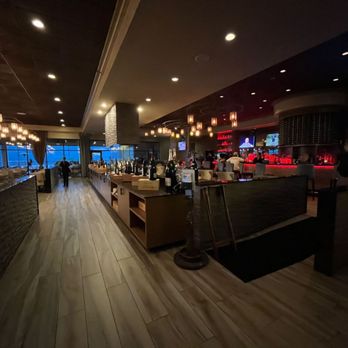 SHADOWS ON THE HUDSON - Updated January 2025 - 507 Photos & 649 Reviews ...