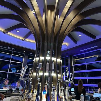 RADIUS ROOFTOP LOUNGE - Updated December 2025 - 78 Photos & 61 Reviews ...