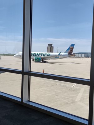 EASTERN IOWA AIRPORT - CID - Updated December 2025 - 96 Photos & 135 ...