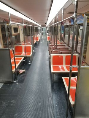 SEPTA BSL LOMBARD-SOUTH STATION - Updated January 2025 - 11 Photos ...