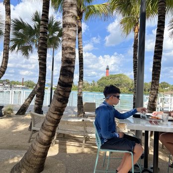 LUCKY SHUCK - Updated April 2025 - 891 Photos & 656 Reviews - 1116 Love ...