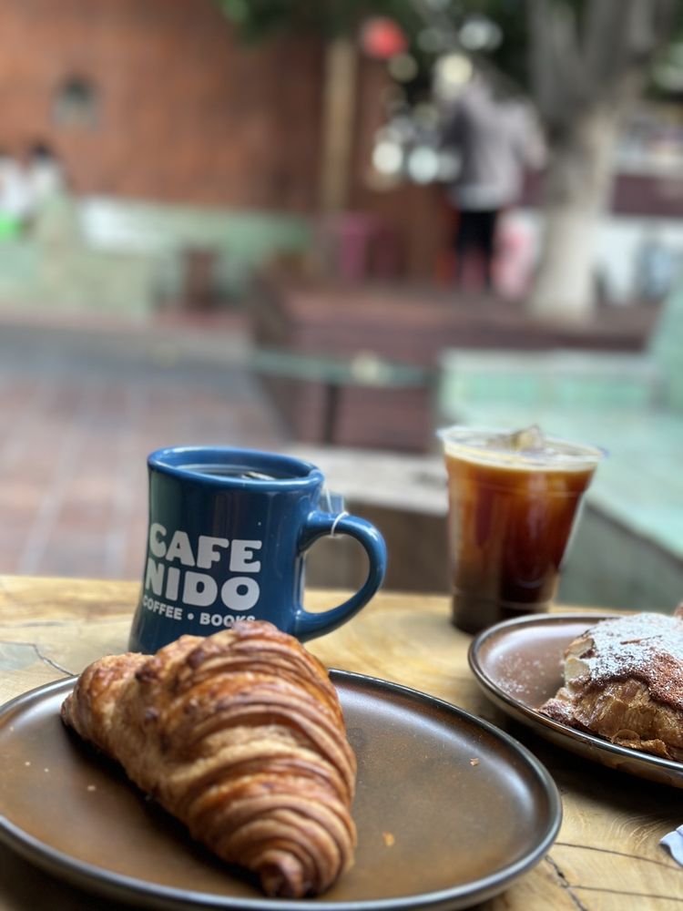 CAFE NIDO: COFFEE & BOOKS - Updated July 2025 - 401 Photos & 202 Reviews - 2815 Sunset Blvd, Los ...