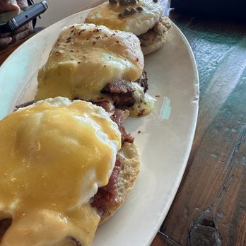 BUBBLY HEN - Updated August 2025 - 131 Photos & 68 Reviews - 7915 ...