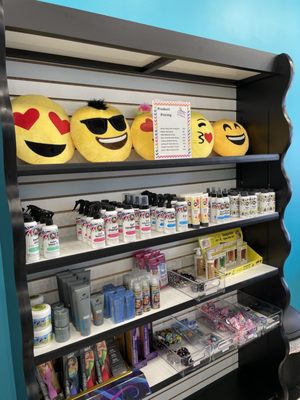 FUNKY SCISSORS - Updated October 2025 - 10 Photos - 8655 Sancus Blvd ...