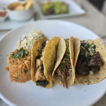 DOCE MESAS - Updated February 2025 - 527 Photos & 538 Reviews - 4444 ...